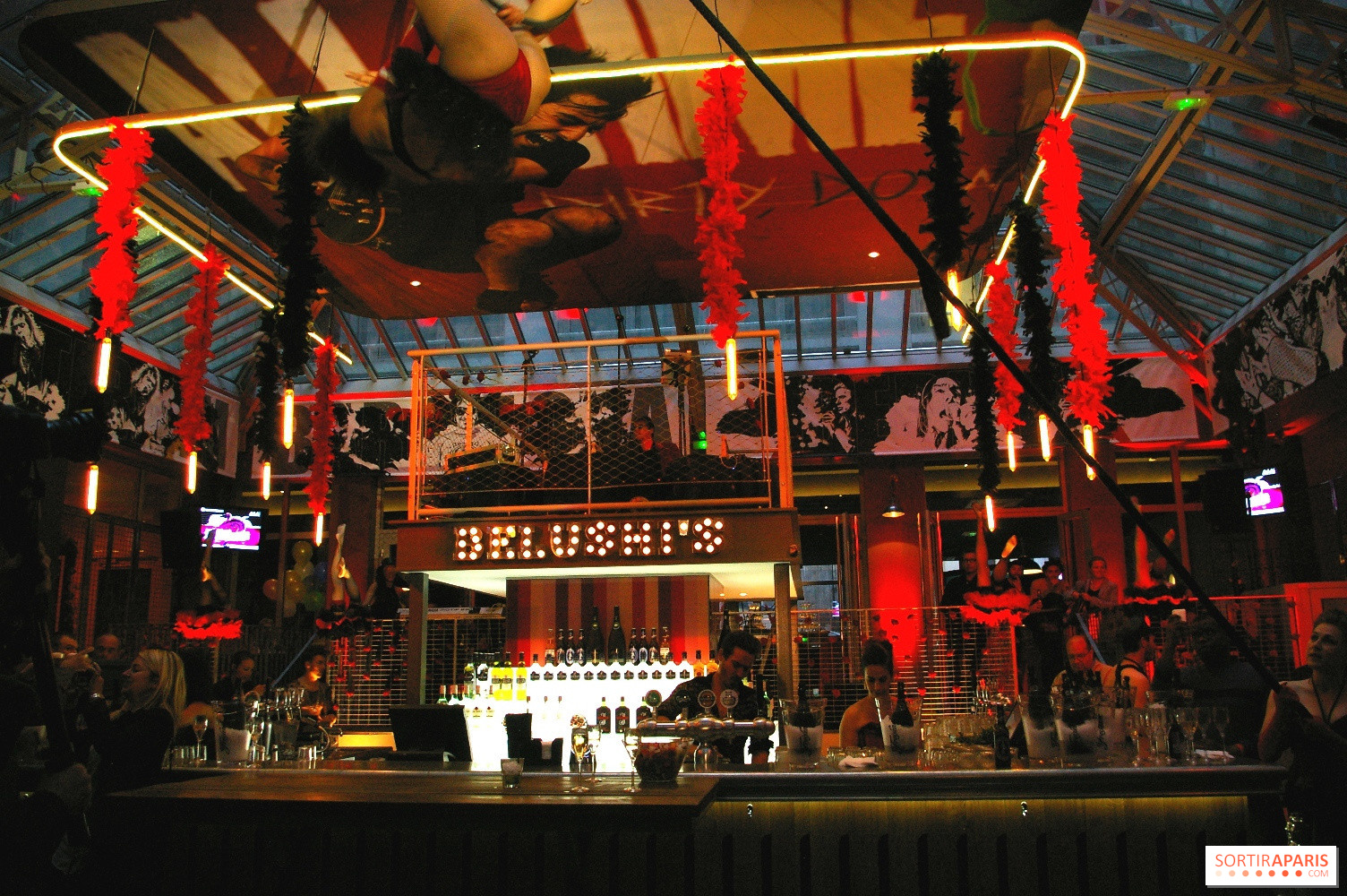 Le Belushi's Gare du Nord et son bar rock - Sortiraparis.com