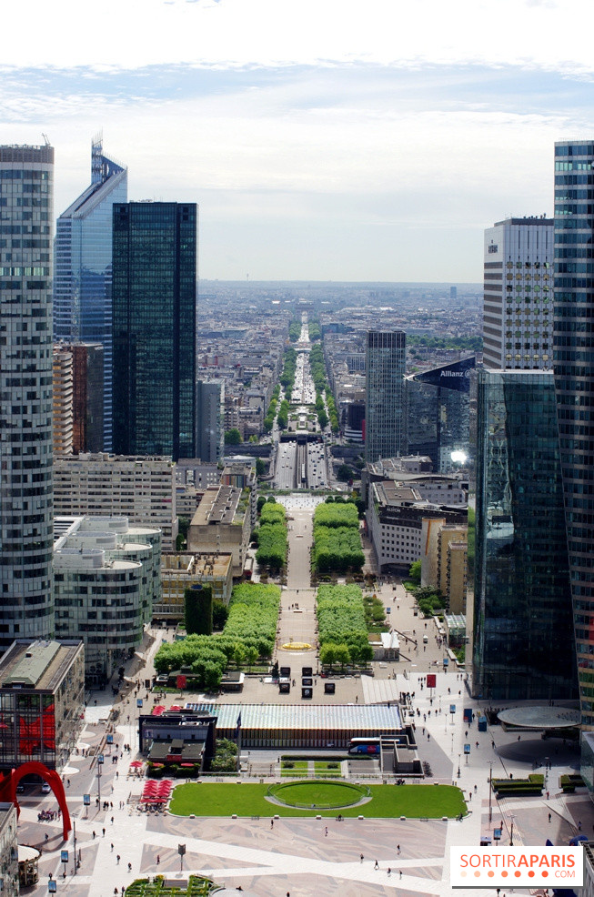 Rooftop de la Grande Arche de La Défense : une vue imprenable sur Paris ...