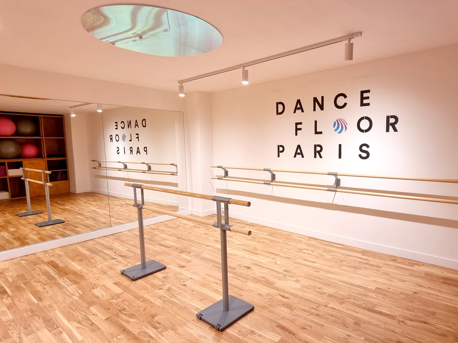 Dancefloor Paris, le nouveau studio de danse du 11e : programme des ...