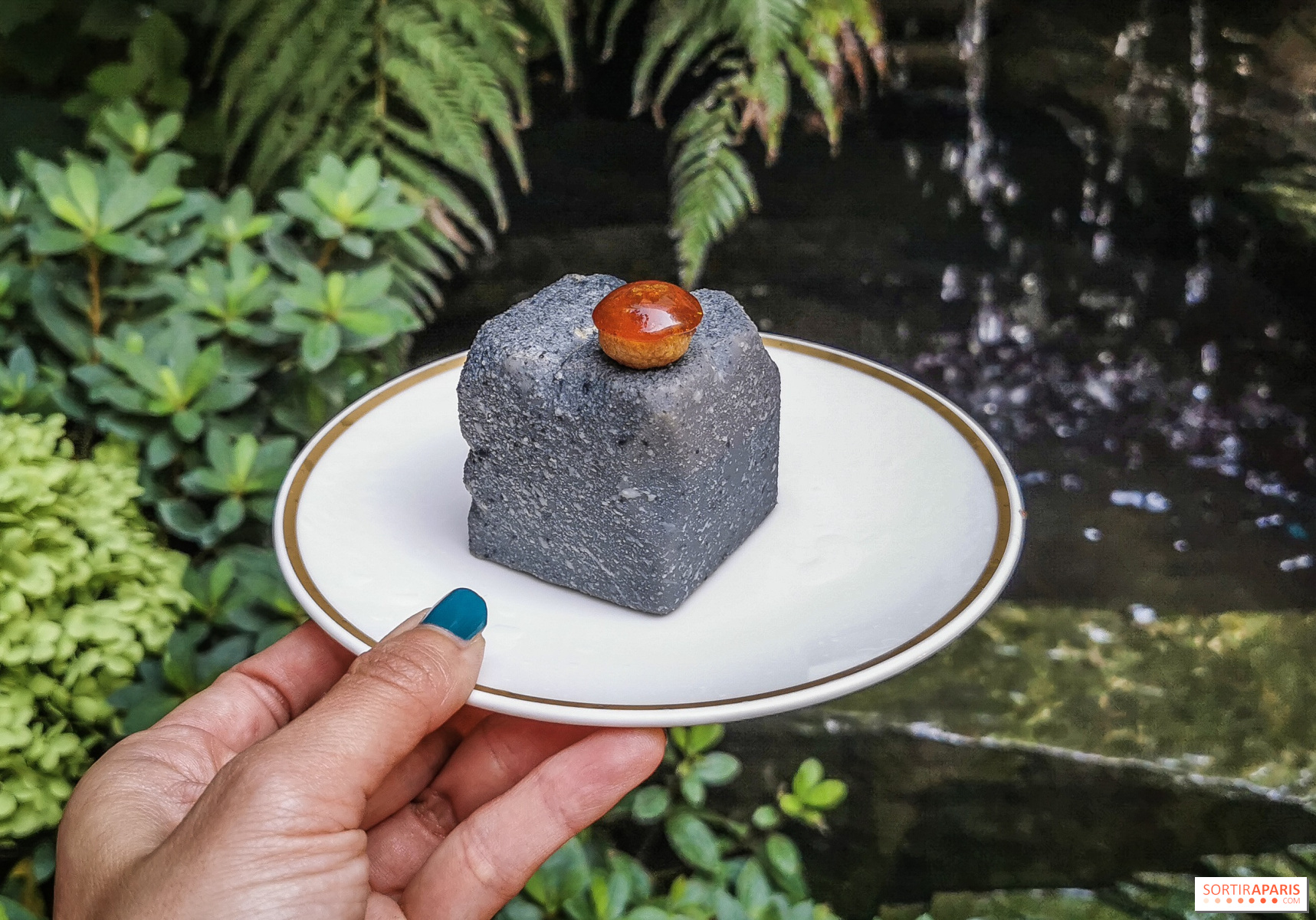 Quentin Lechat et son Pavé, lauréat du Grand Prix de la Pâtisserie de ...