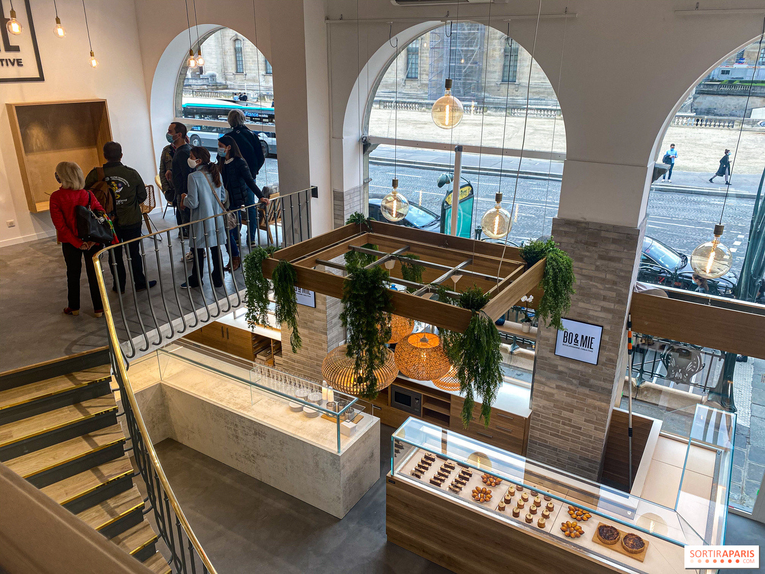 Bo&Mie ouvre la plus grande boulangerie de Paris, photos & vidéo ...